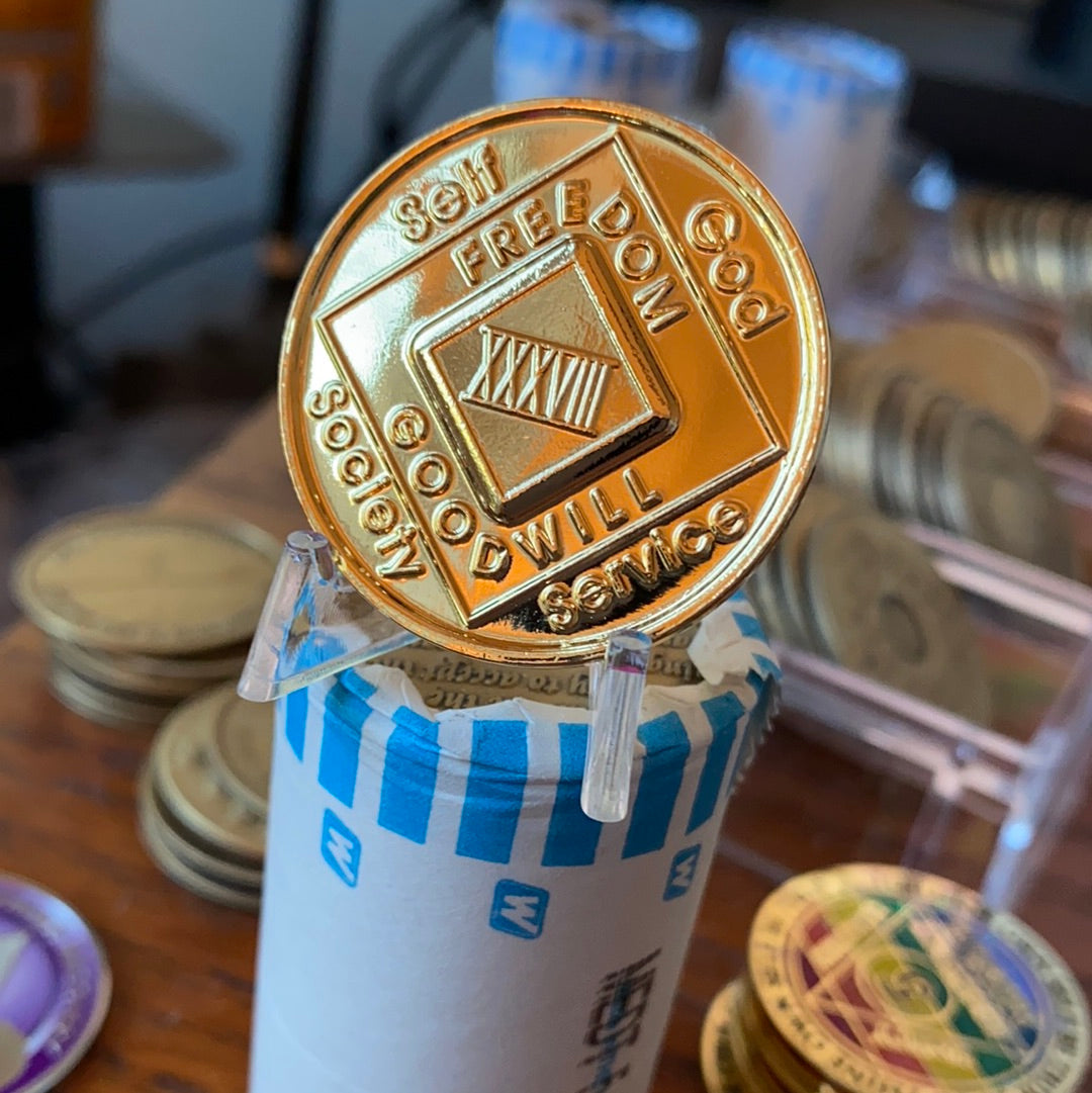 38 Year NA Gold Plated Sobriety Chip Narcotics Anonymous – NAMedallion.Com